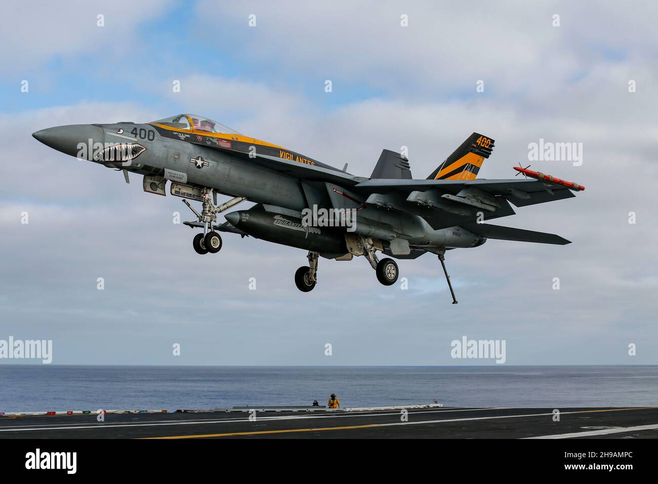 PACIFIC OCEAN (Dec. 1, 2021) An F/A-18E Super Hornet, assigned to the ...