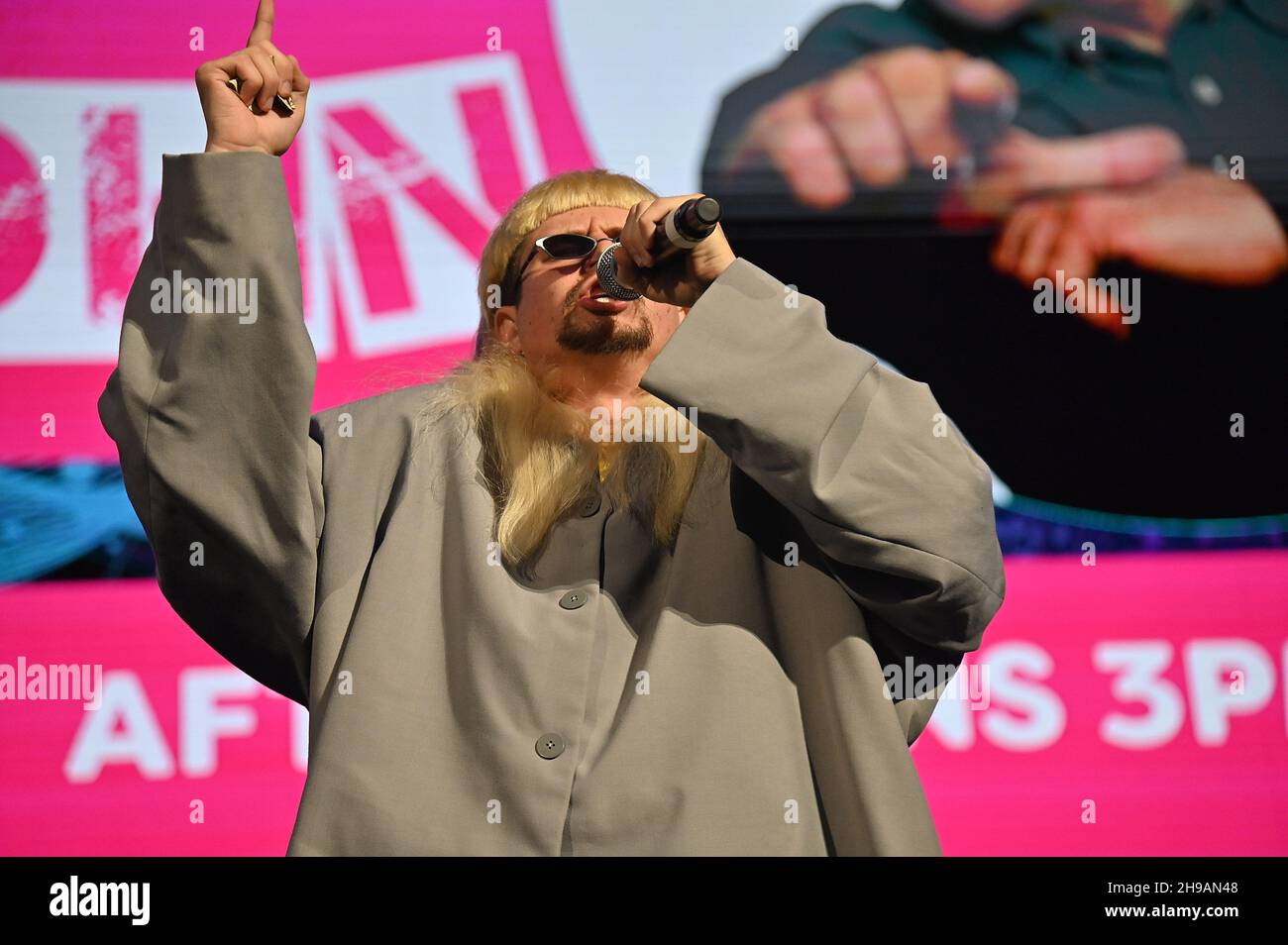 SAN JOSE, CALIFORNIA - DECEMBER 04: Oliver Tree performs during the ...