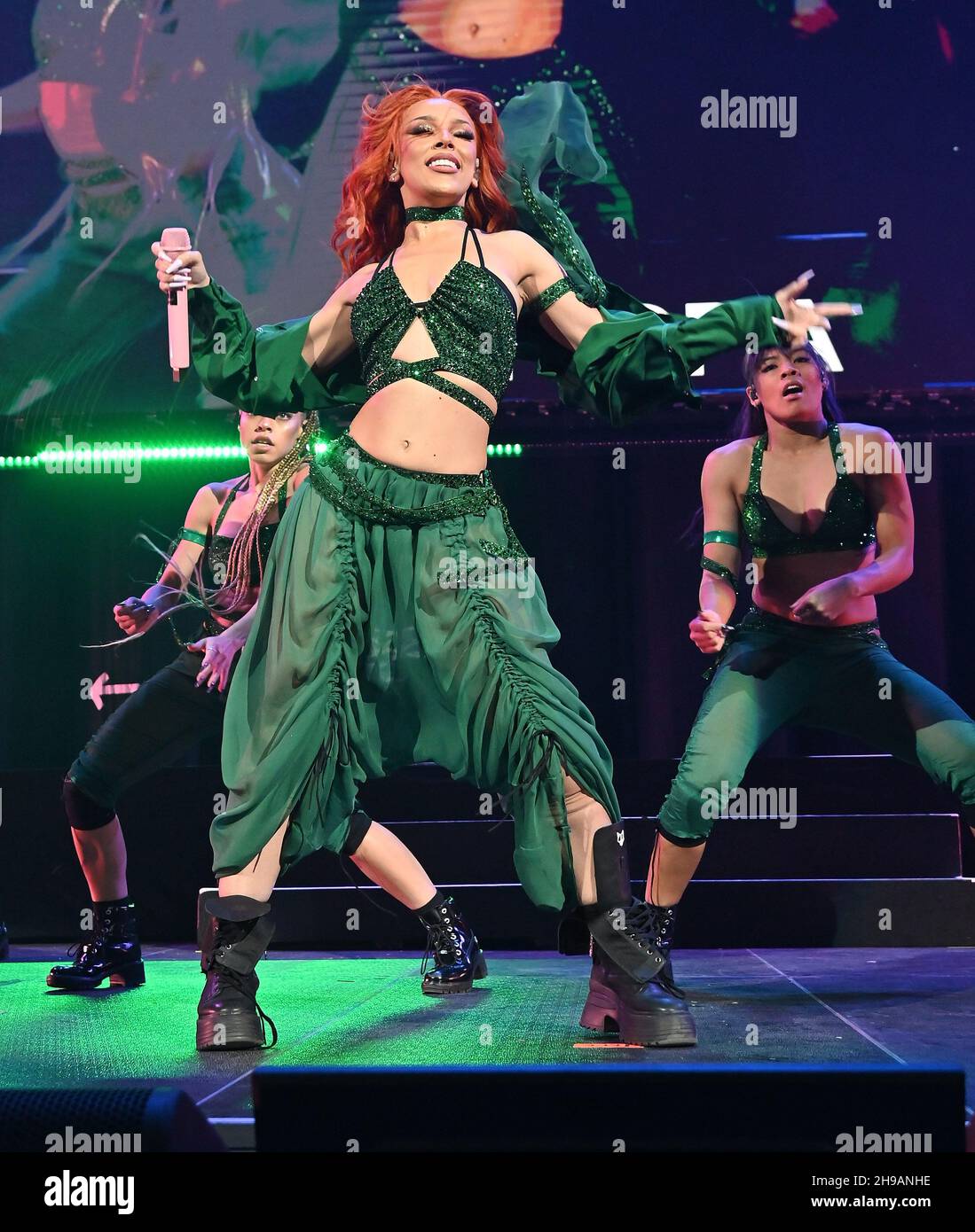 SAN JOSE, CALIFORNIA - DECEMBER 04: Doja Cat performs during the 2021 ...