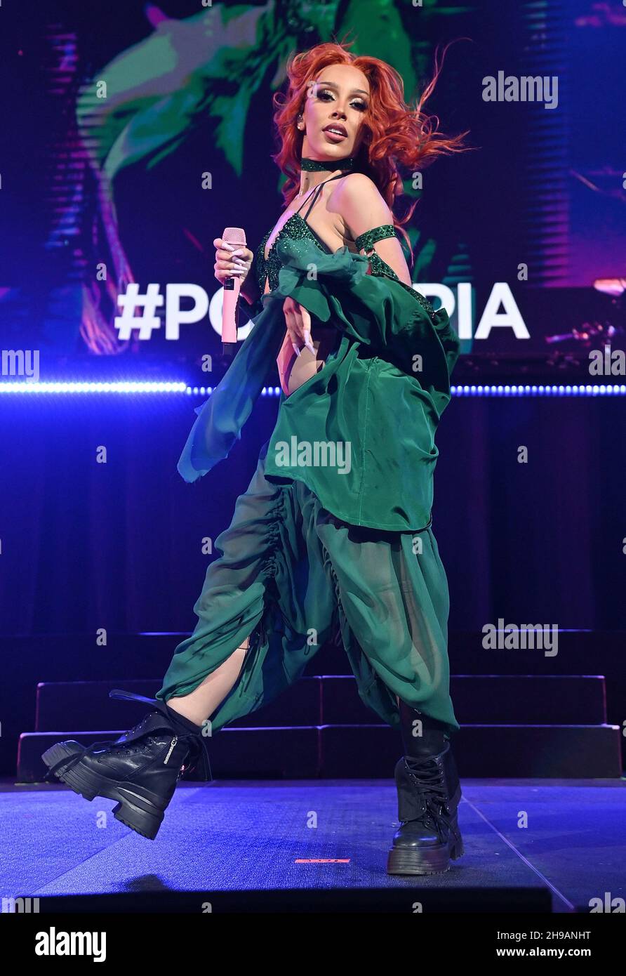 SAN JOSE, CALIFORNIA - DECEMBER 04: Doja Cat performs during the 2021 ...