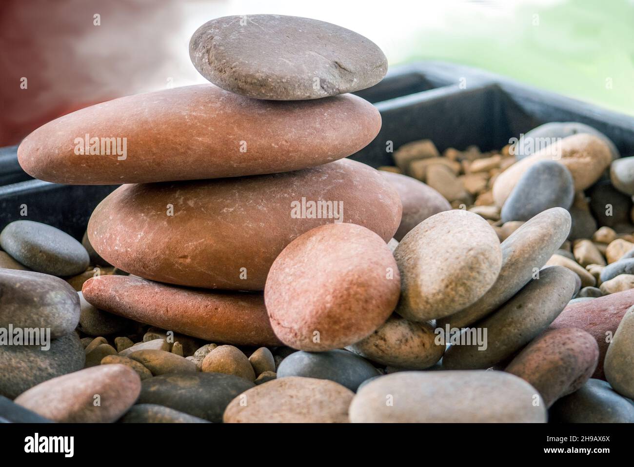 Pebble balance hi-res stock photography and images - Alamy