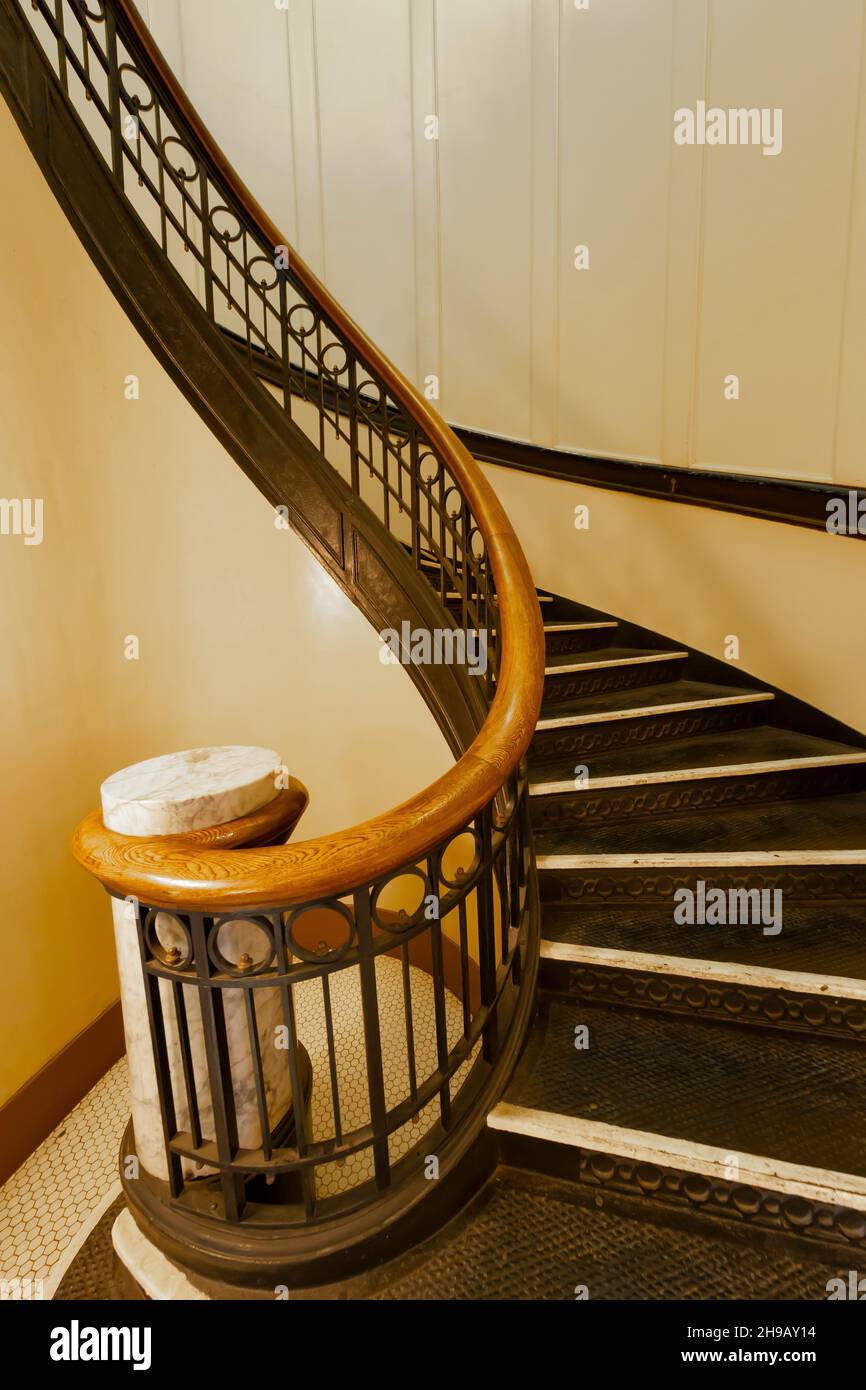 Grand spiral staircase in the Pacific County Courthouse, South Bend ...