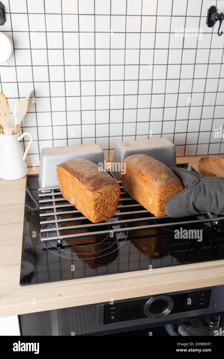 Bread molds hi-res stock photography and images - Alamy