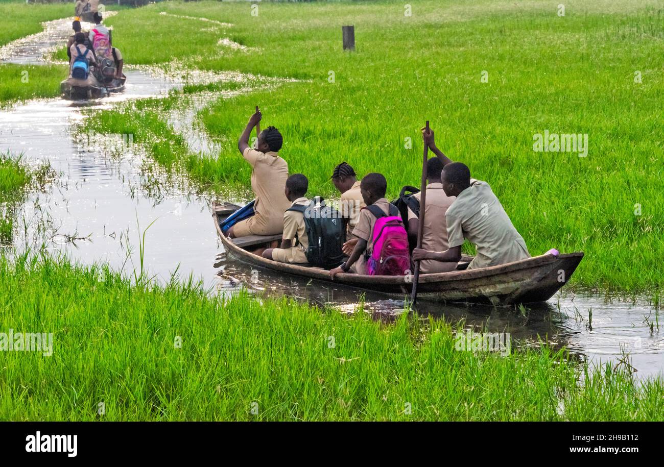 Children go to school by boat hi-res stock photography and images - Alamy