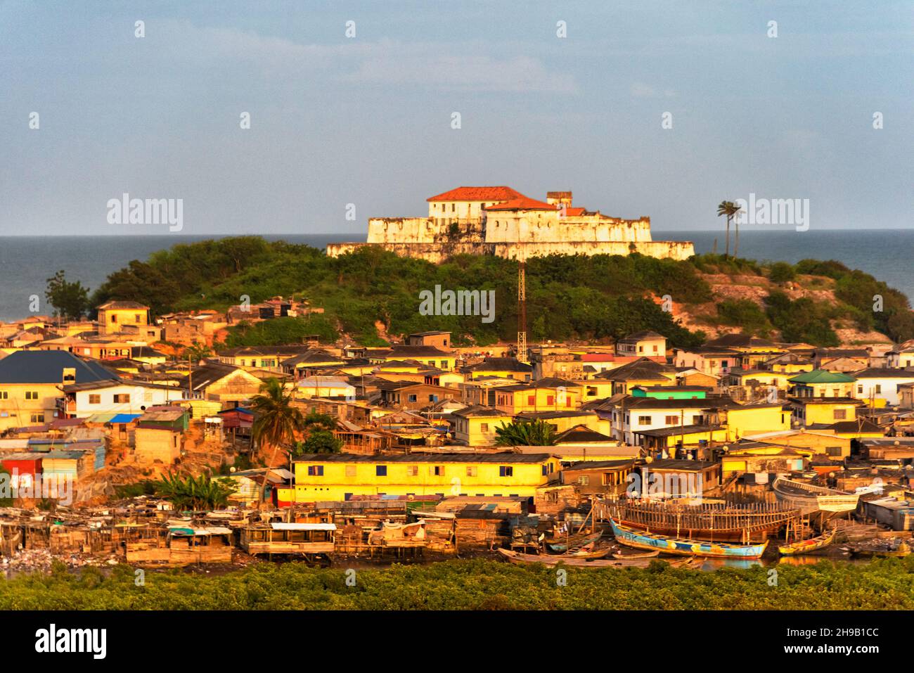 Ghana elmina castle fort hi-res stock photography and images - Alamy