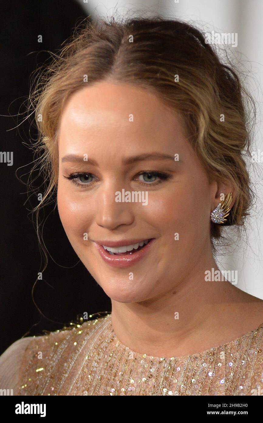Jennifer Lawrence at arrivals for Netflix Premiere of DON'T LOOK UP ...