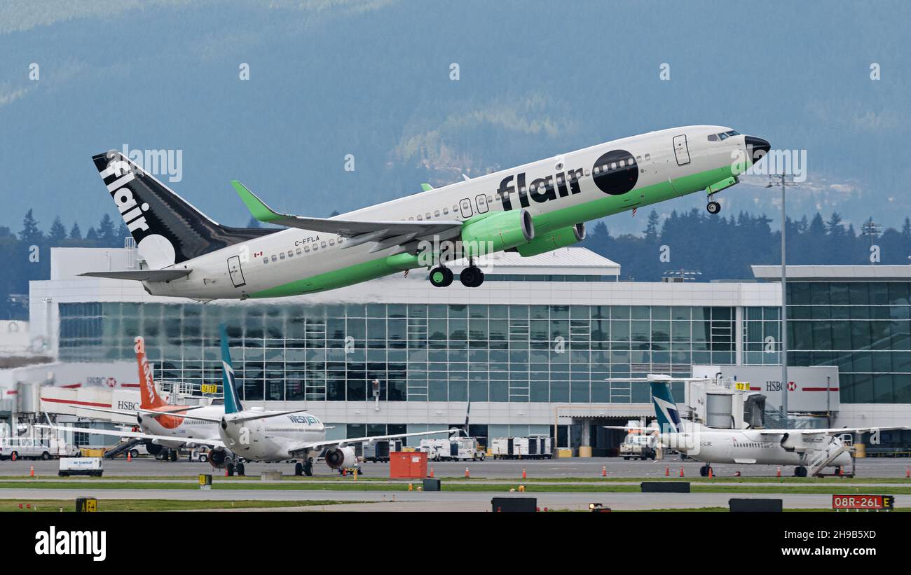 Richmond, British Columbia, Canada. 7th Oct, 2021. A Flair Airlines ...