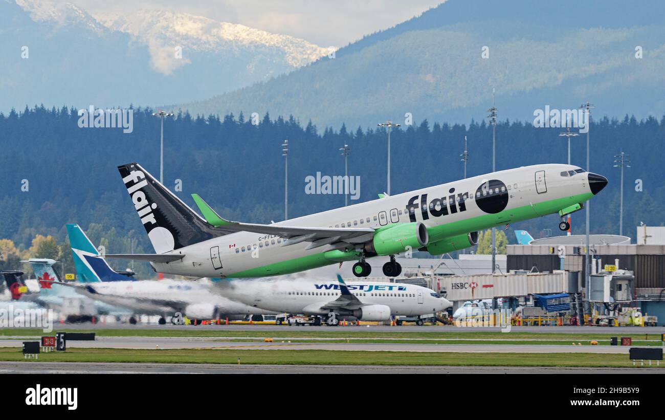 Richmond, British Columbia, Canada. 7th Oct, 2021. A Flair Airlines ...