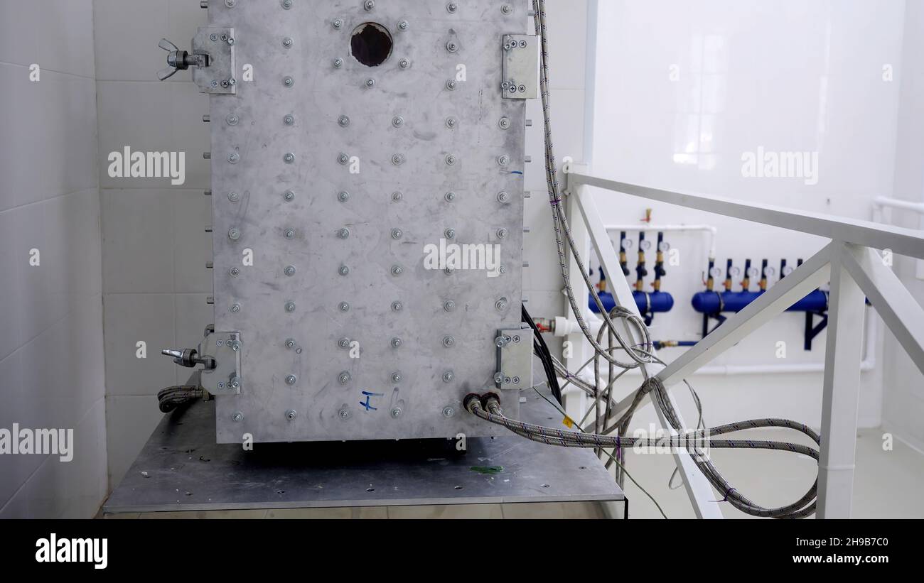 Room steel furnace for metal melting. Chamber furnace for melting of ...