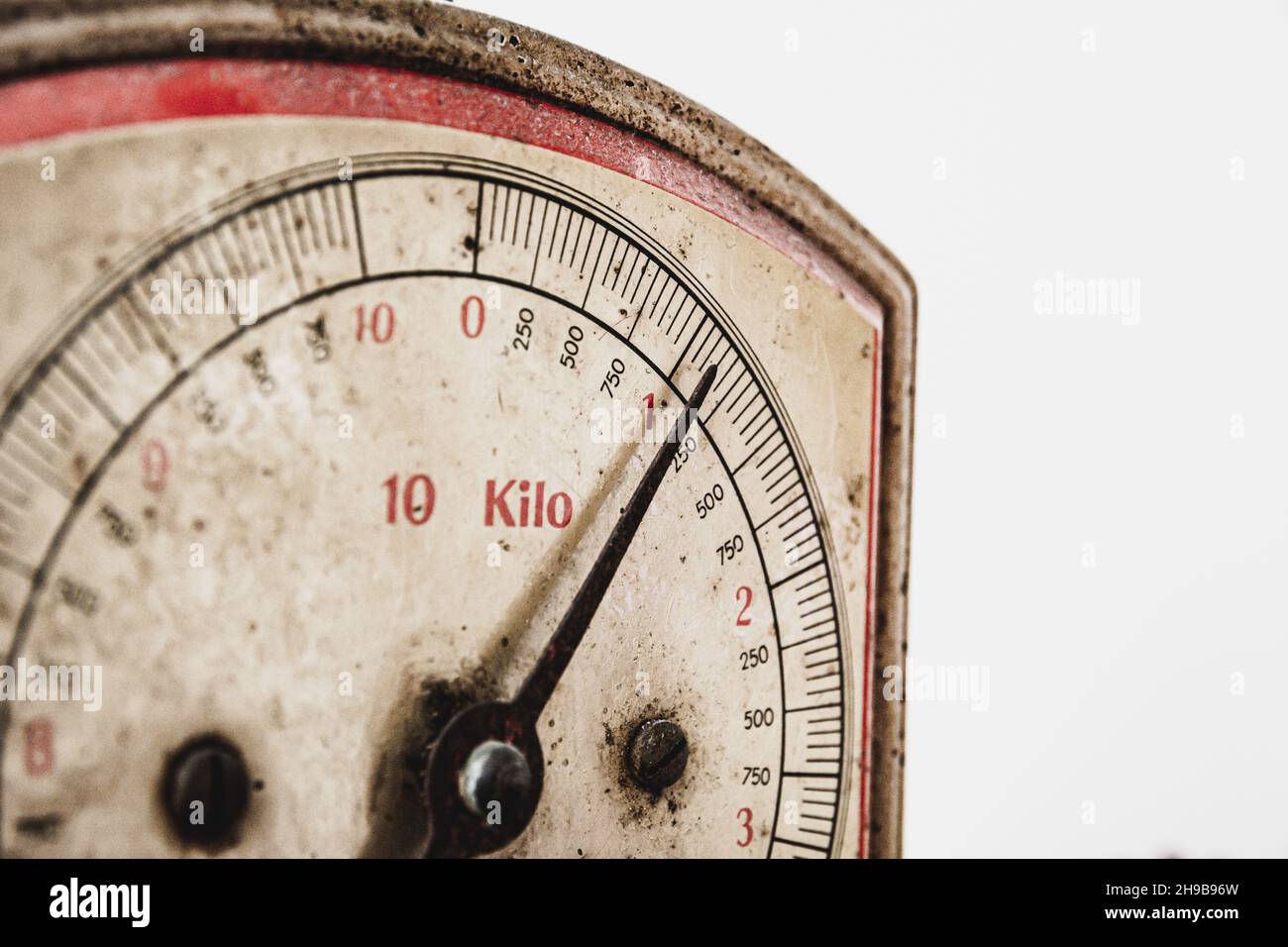 Vintage weighing scale hi-res stock photography and images - Alamy