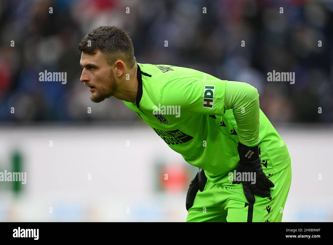 Hanover, Germany. 05th Dec, 2021. Football: 2. Bundesliga, Hannover 96 ...