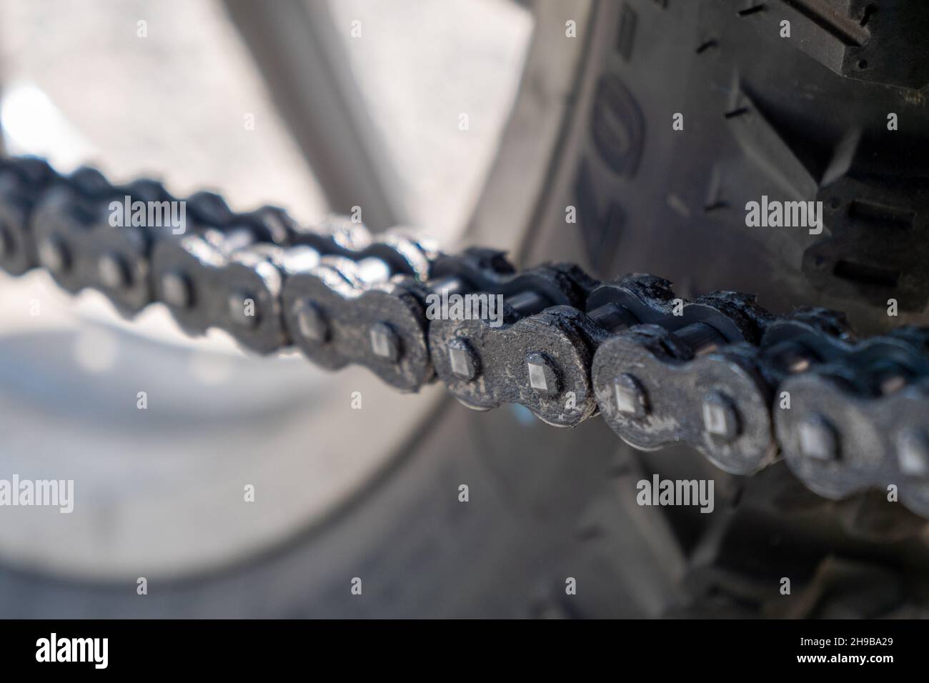a close-up of motorcycle chain Stock Photo - Alamy