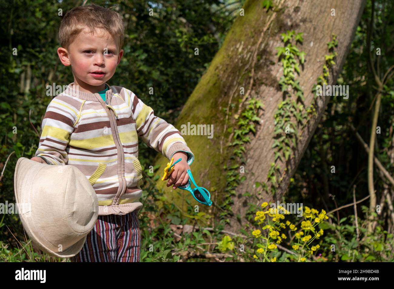 a young child in nature Stock Photo - Alamy