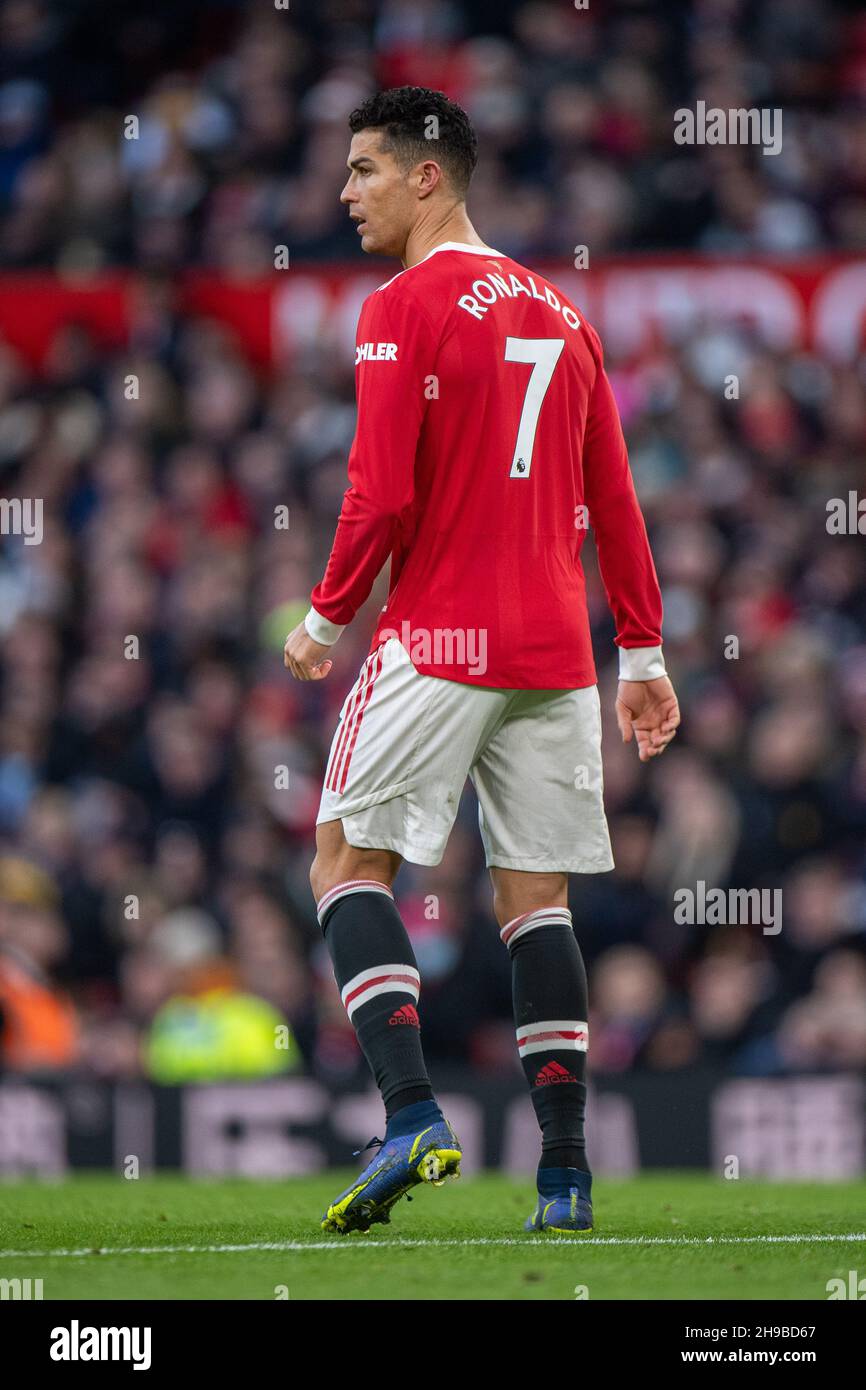 MANCHESTER, ENGLAND - DECEMBER 04: Cristiano Ronaldo of Manchester ...