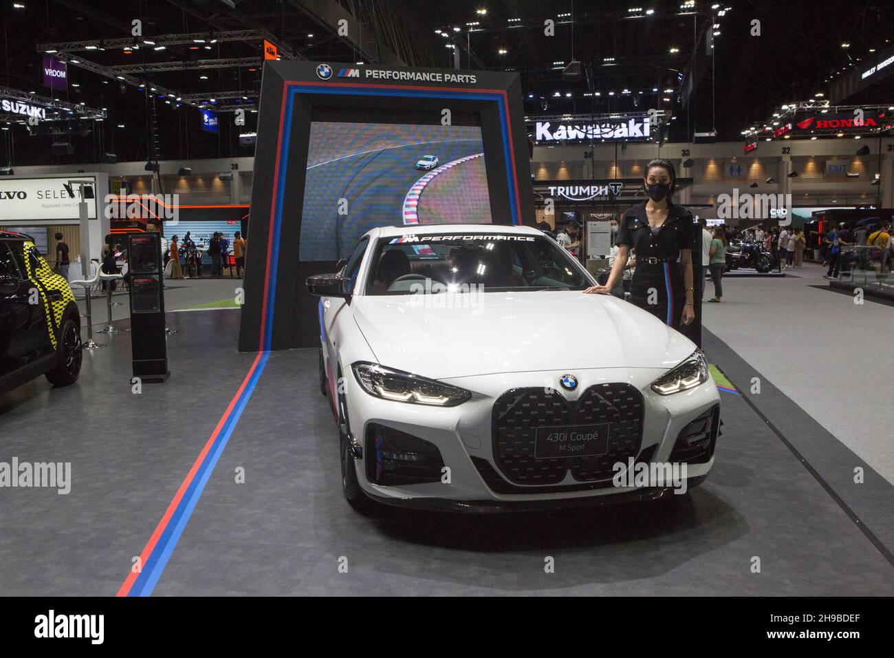 Parkked, Nonthaburi, Thailand. 4th Dec, 2021. The pretty BMW booth was ...