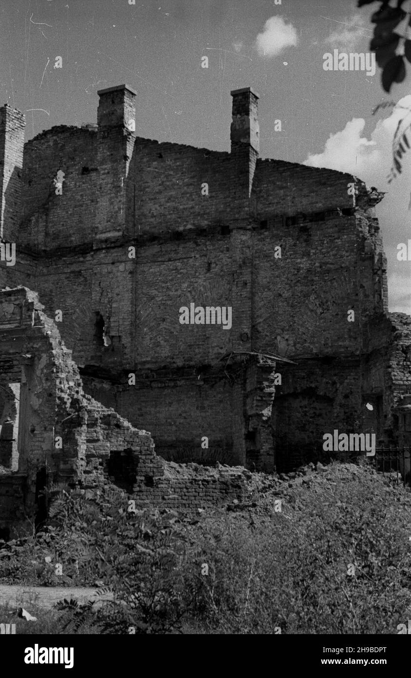 Warszawa, 1947-09. Ruiny pa³acu Przebendowskich - Radziwi³³ów. Budynek ...