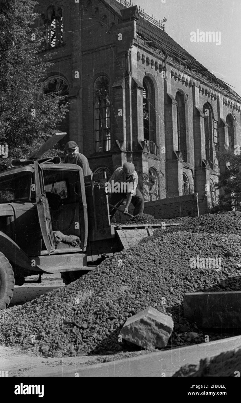 Germans in warsaw 1944 Black and White Stock Photos & Images - Alamy