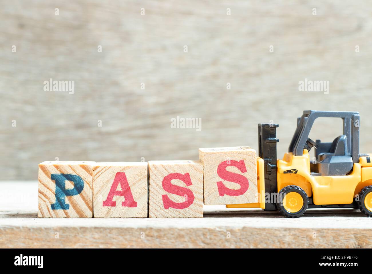 Forklift certificate hi-res stock photography and images - Alamy