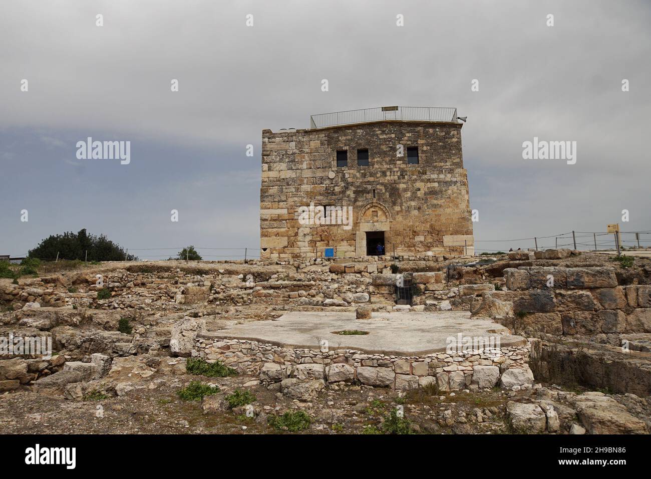 Crusaders fortress hi-res stock photography and images - Alamy