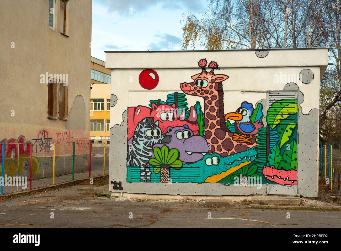 Graffiti paintings in school yard hi-res stock photography and images ...