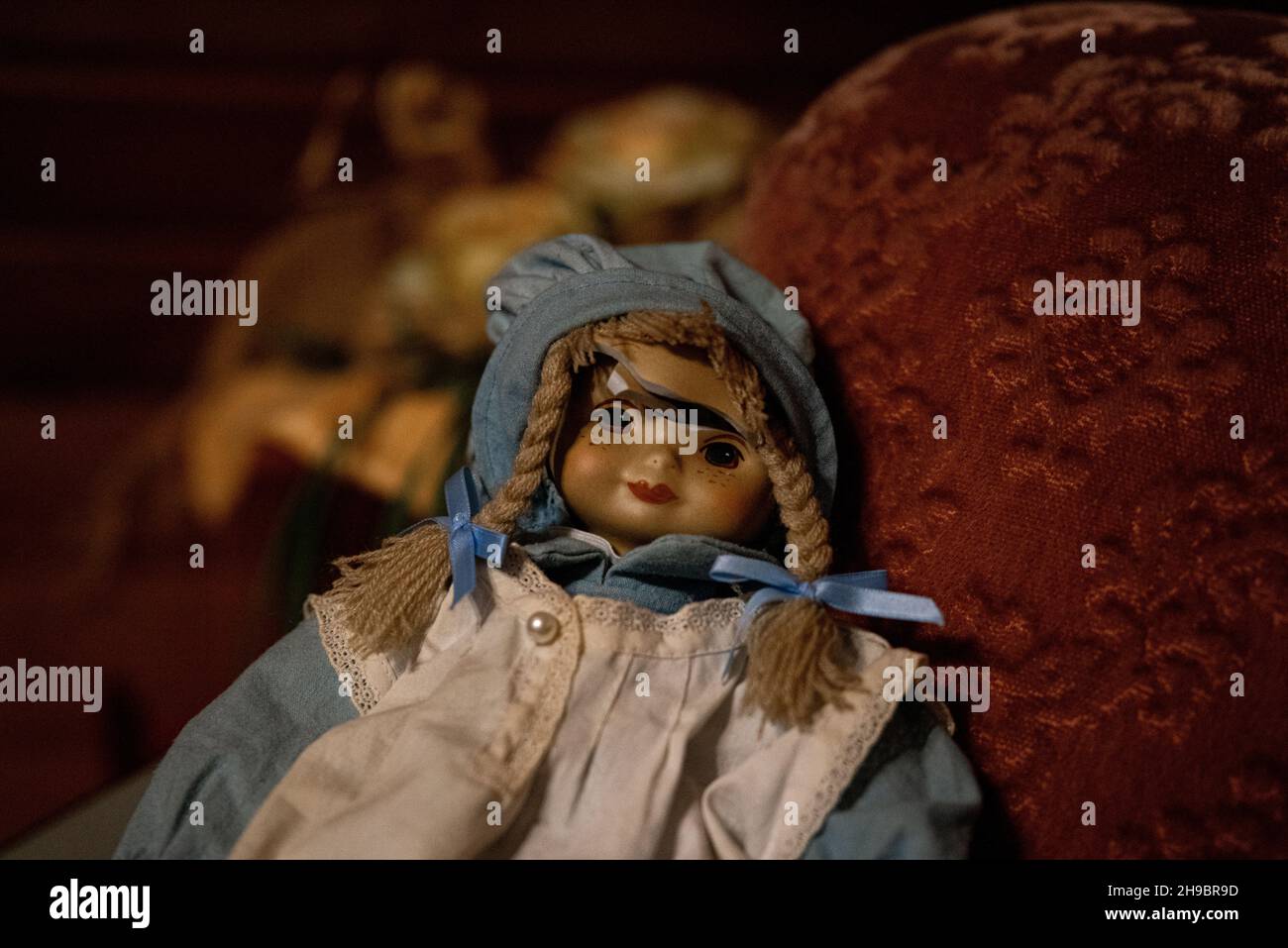 Shattered Porcelain Doll Stock Photo - Alamy