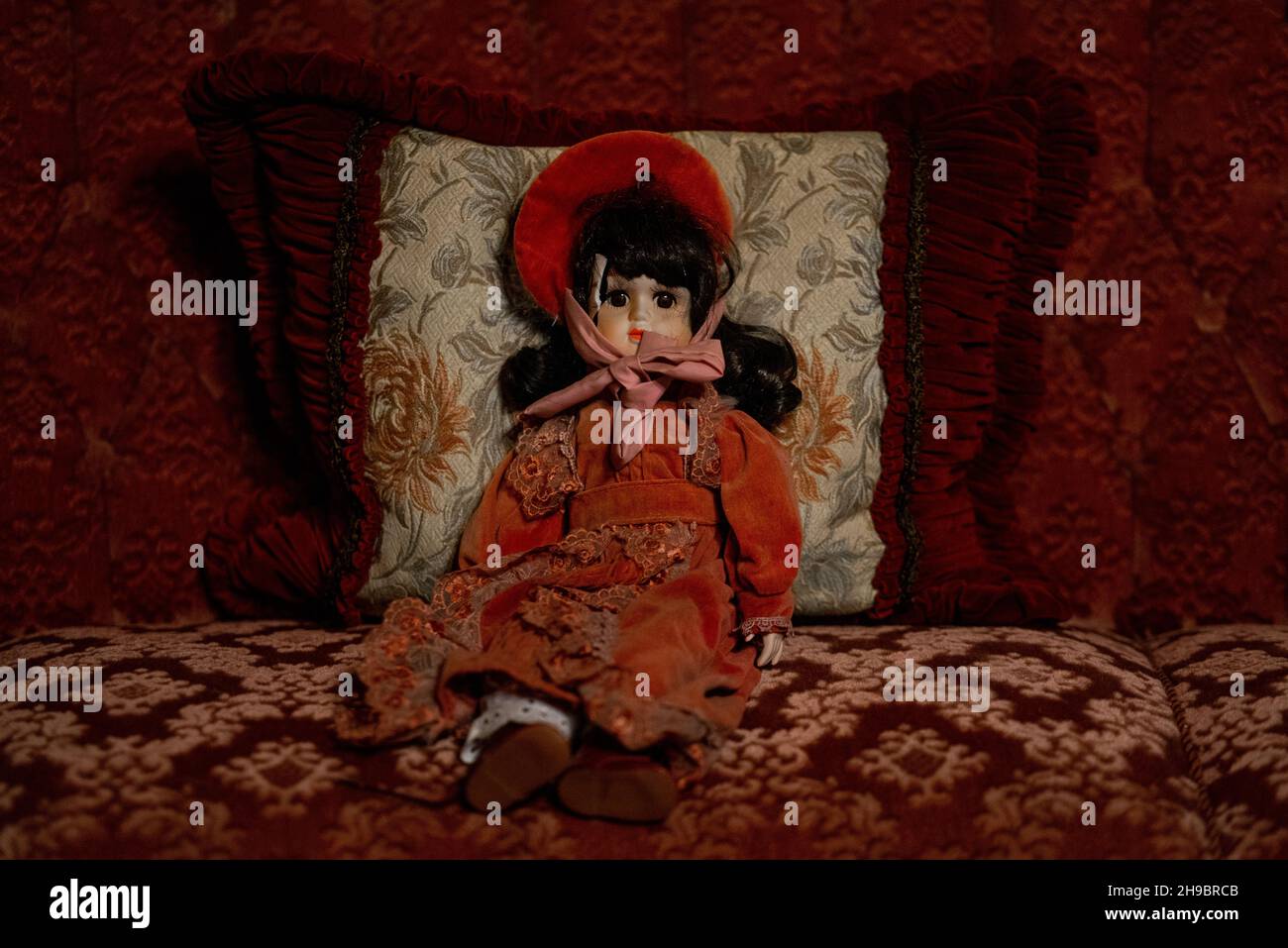 Shattered Porcelain Doll 3 Stock Photo - Alamy