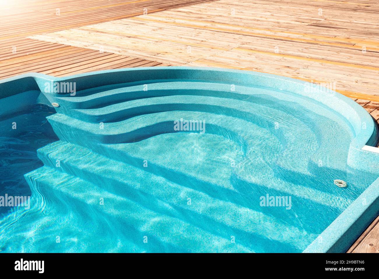 New modern fiberglass plastic swimming pool entrance step with clean ...