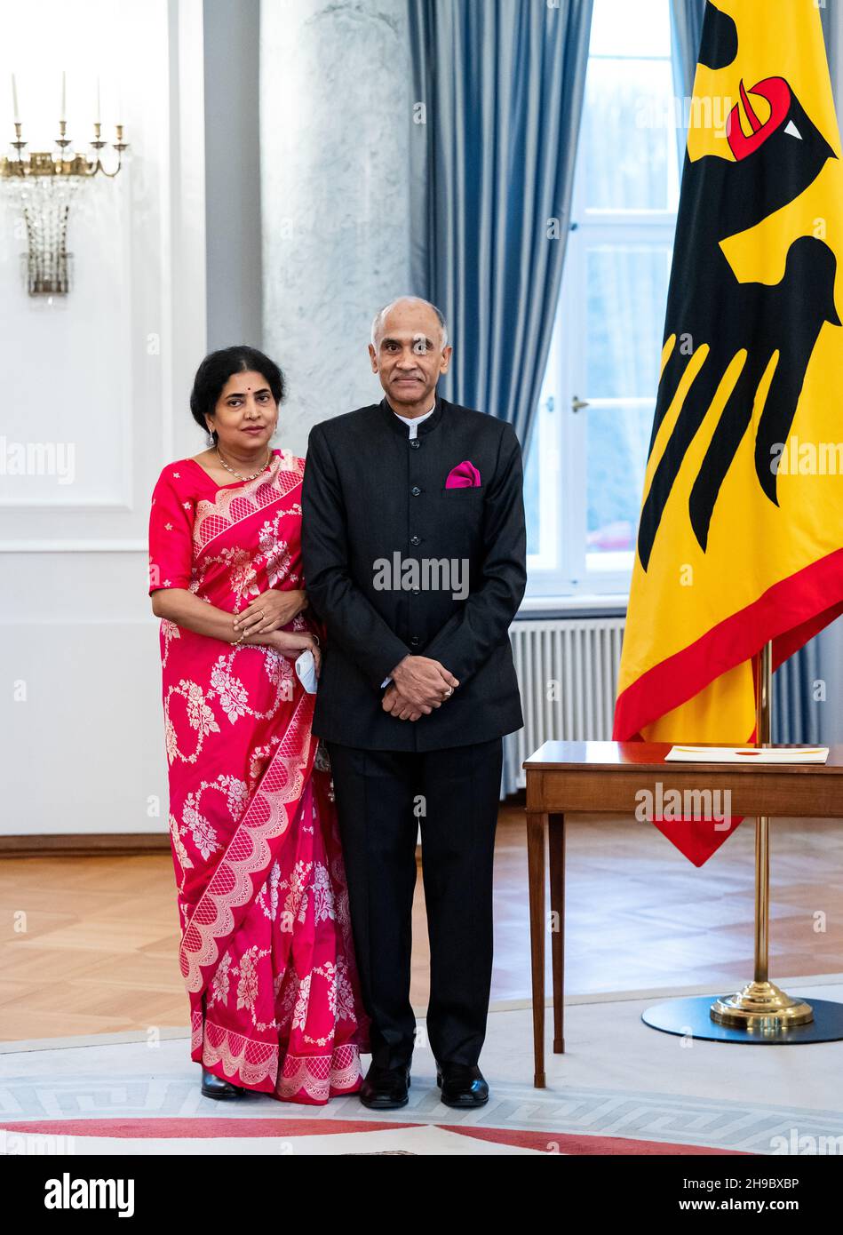 Harish parvathaneni hi-res stock photography and images - Alamy