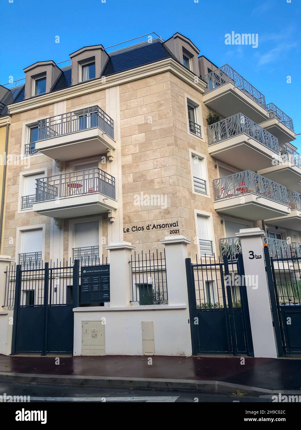 Saint-Maur-des-Fossés, France, Modern Architecture, Residentel ...