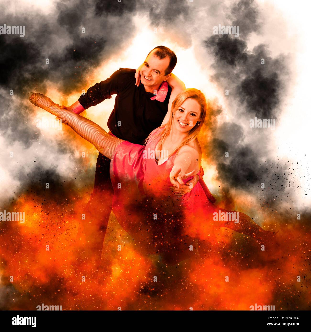 Pair of tango dancers hi-res stock photography and images - Alamy