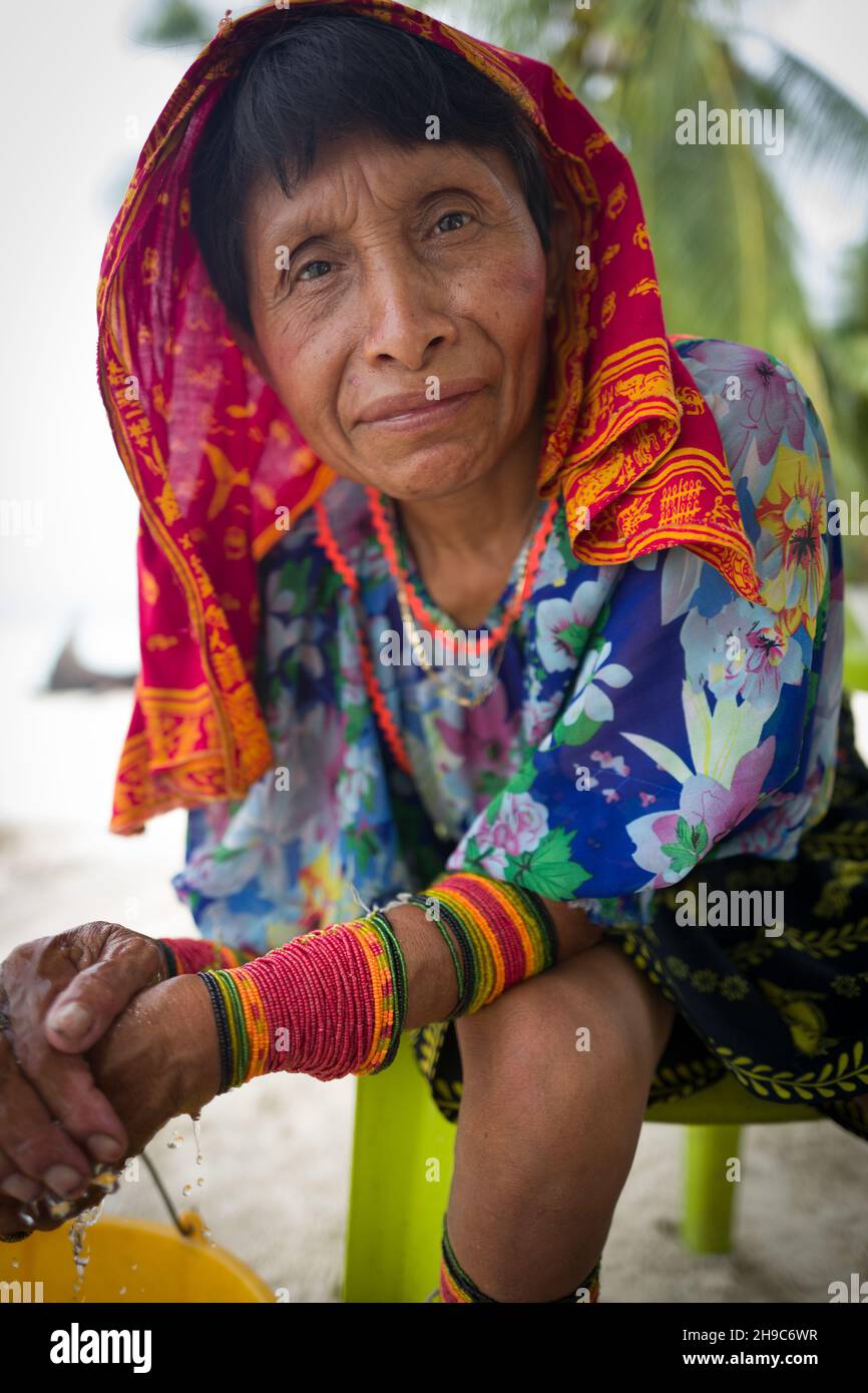 Random Portraits, faces Stock Photo - Alamy