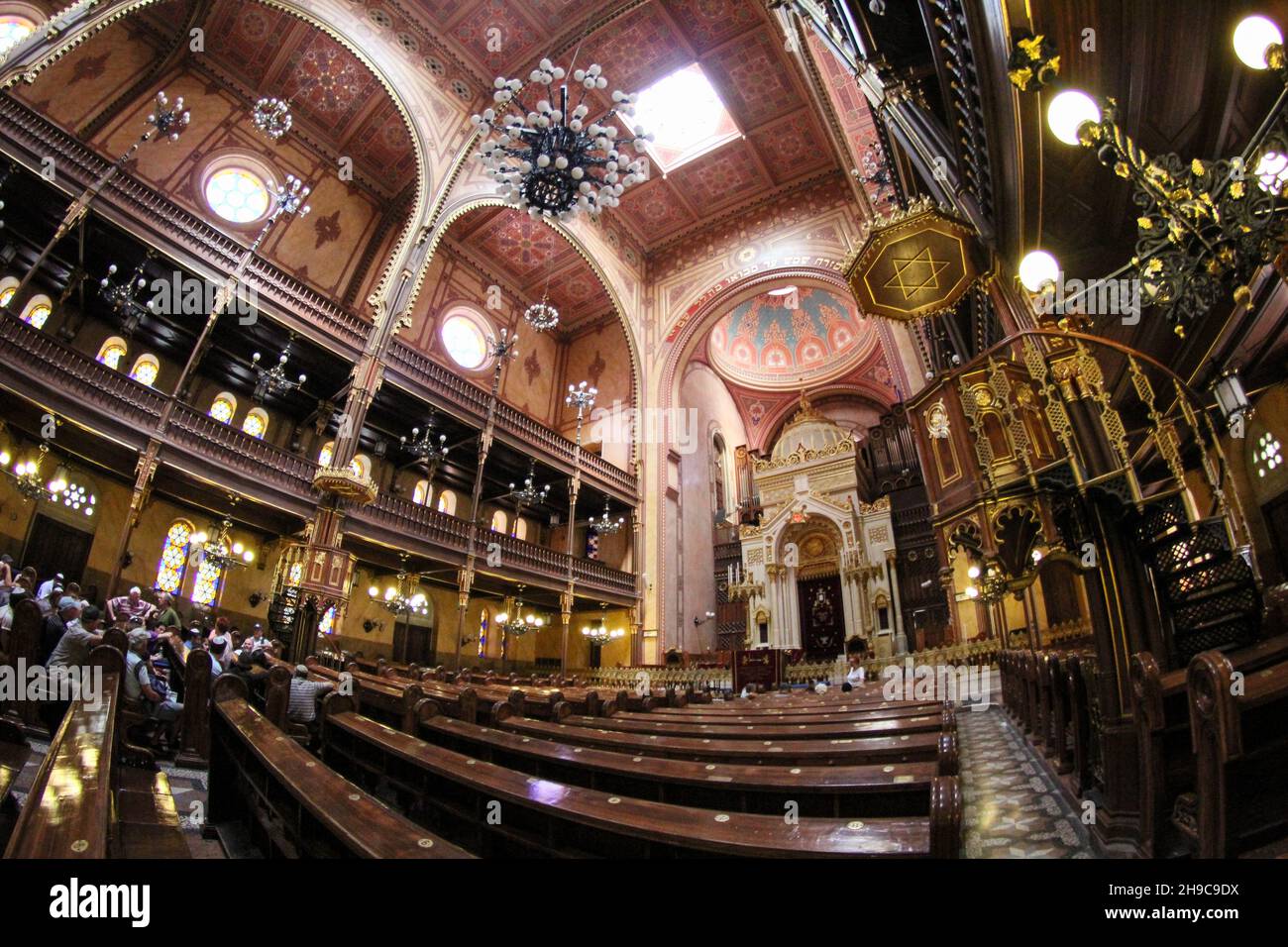 Interior of the famous Dohany Street Synagogue in Budapest, Hungary ...