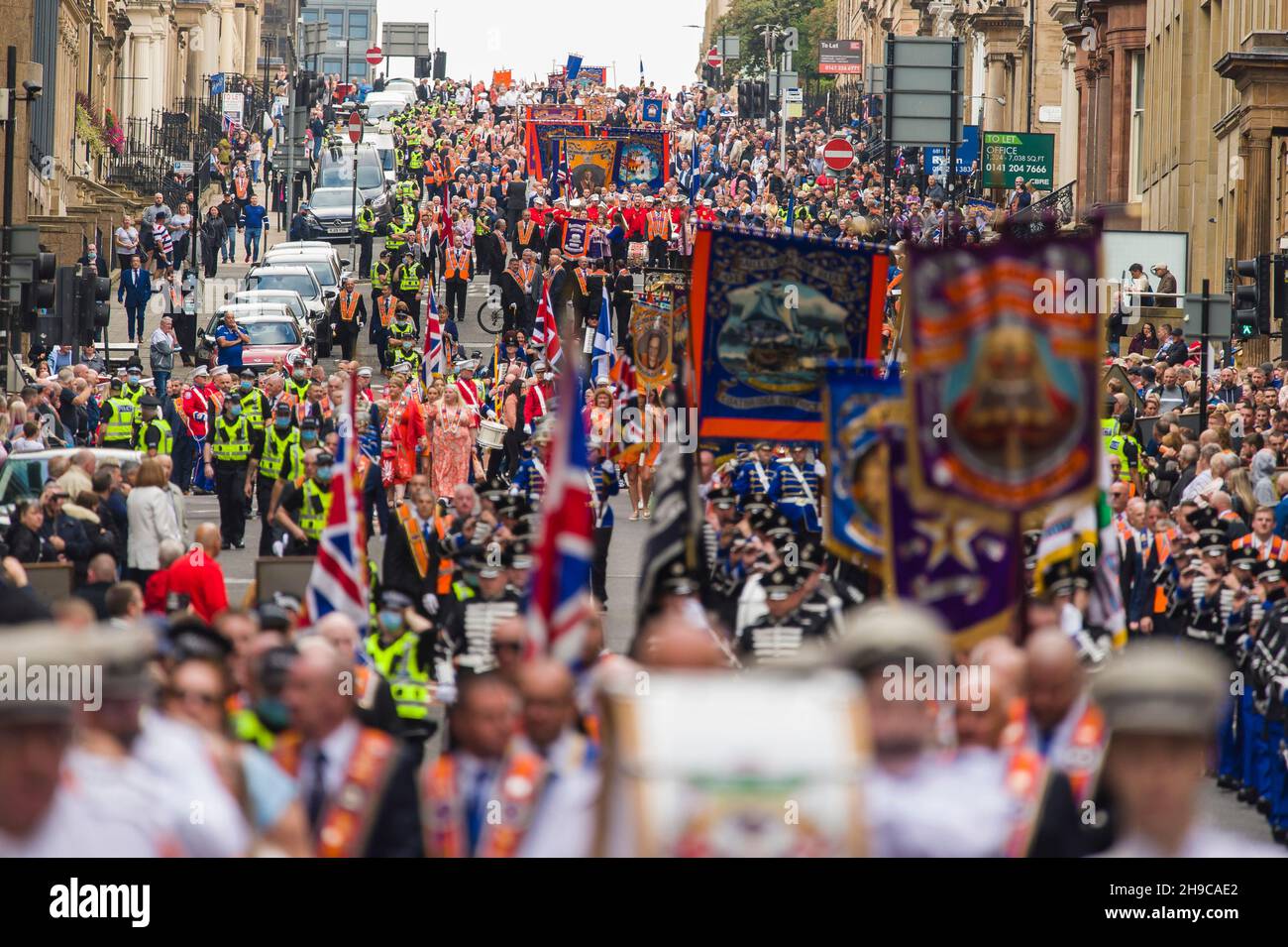 Orange order parade 2021 hi-res stock photography and images - Alamy