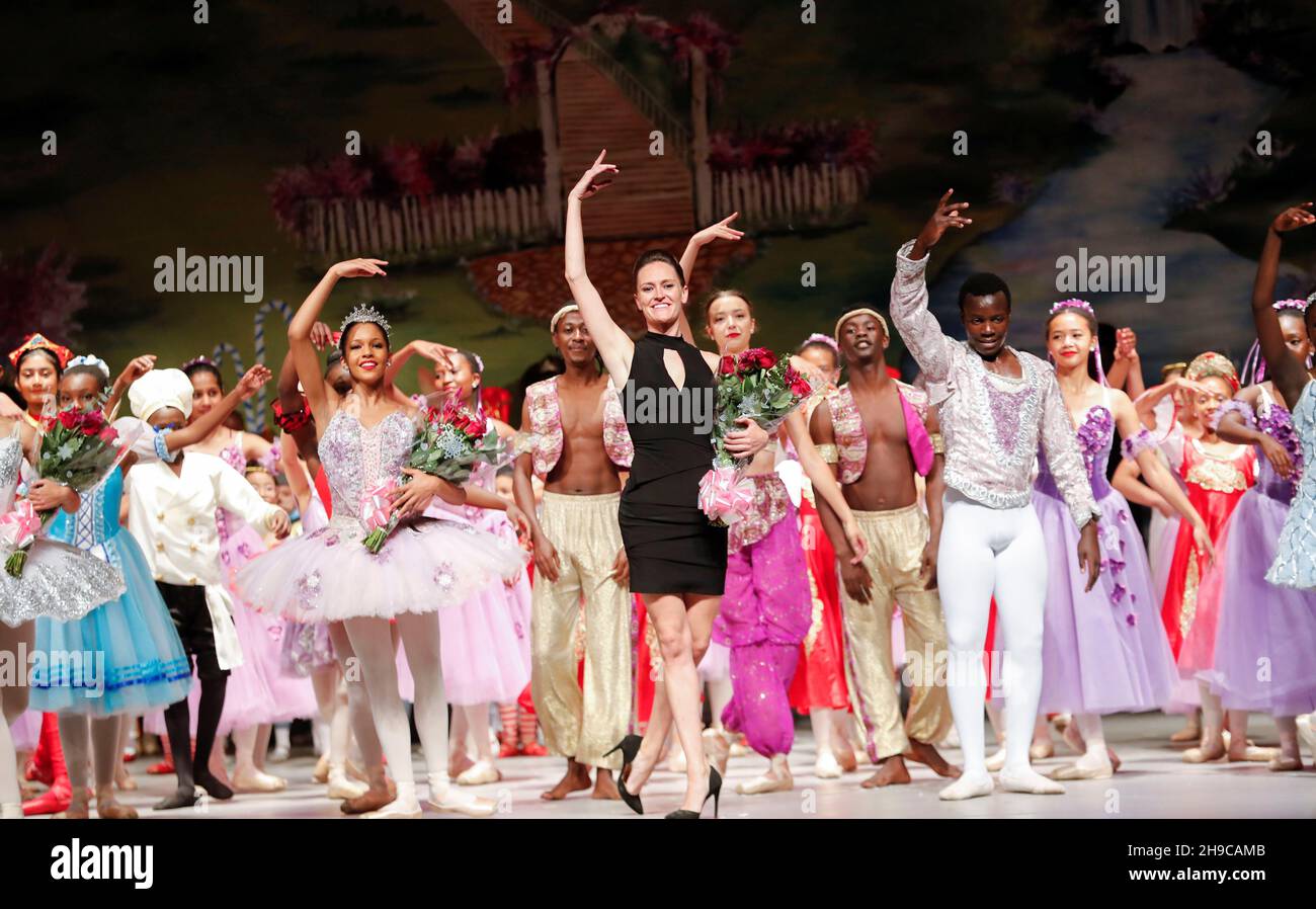 Kenya national theatre hi-res stock photography and images - Alamy