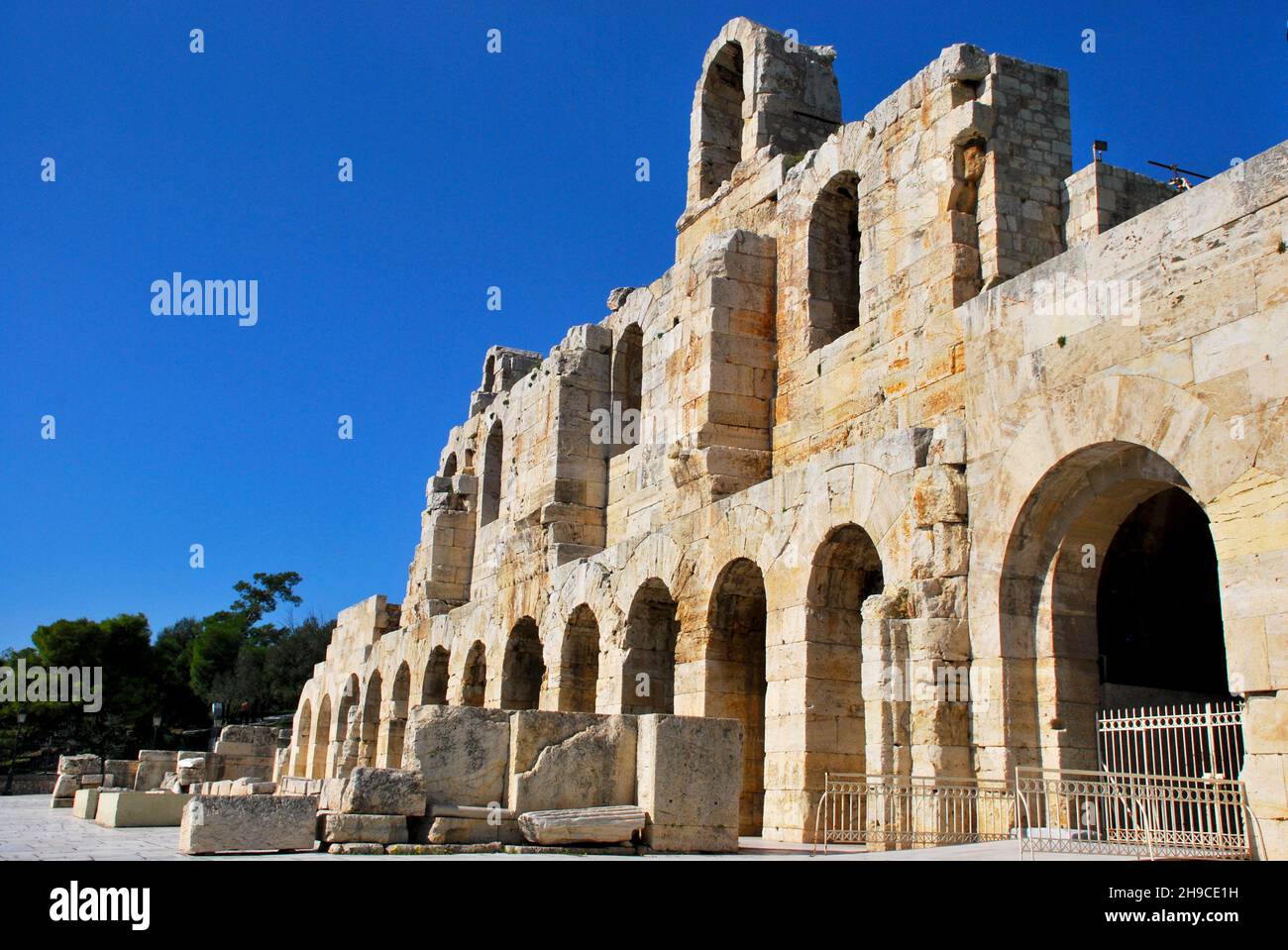 Greek architecture in Athens Stock Photo - Alamy