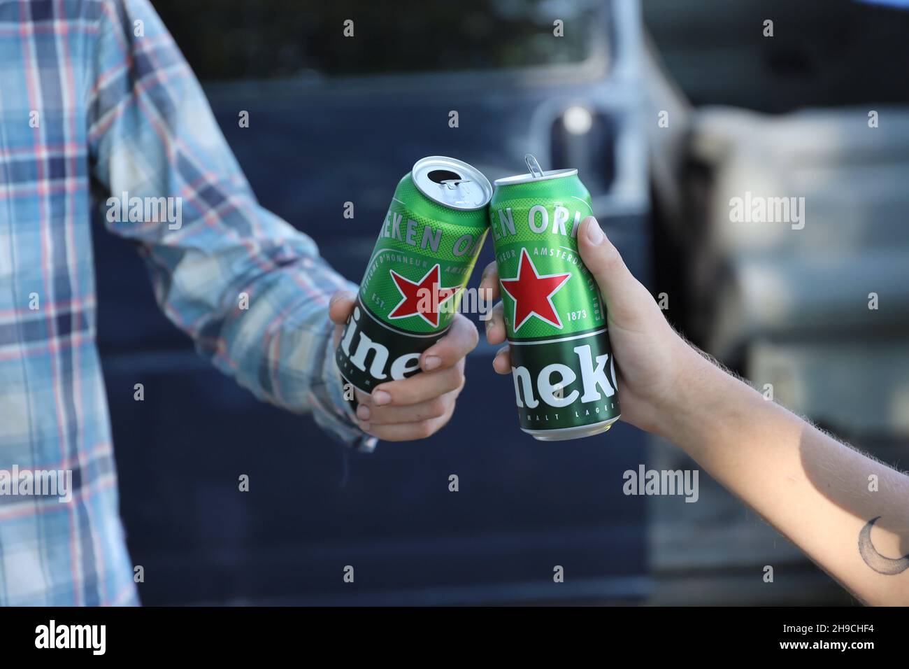 Heinekken logo hi-res stock photography and images - Alamy