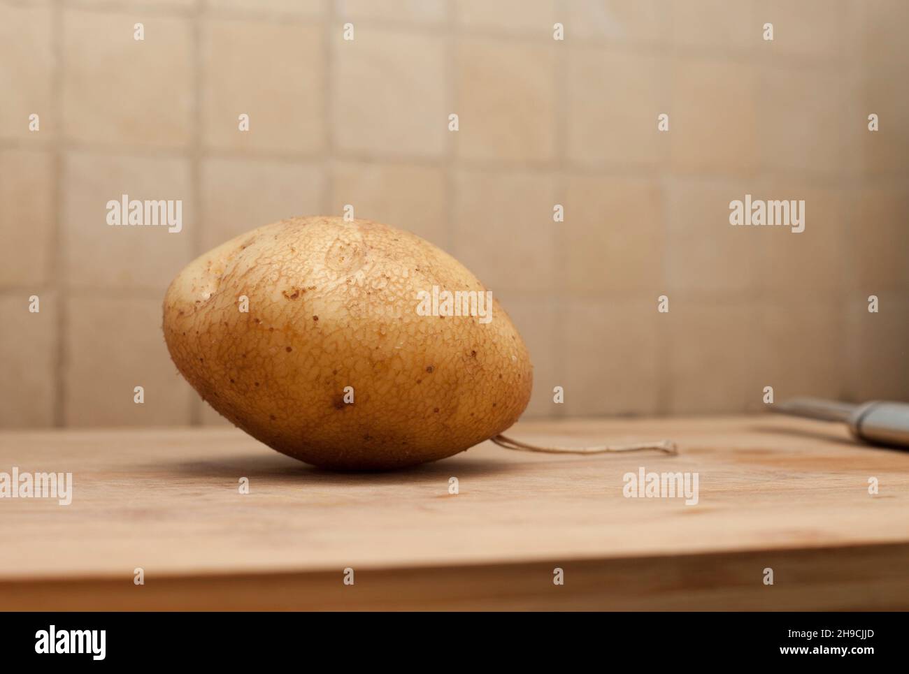 Odd shaped potato hi-res stock photography and images - Alamy