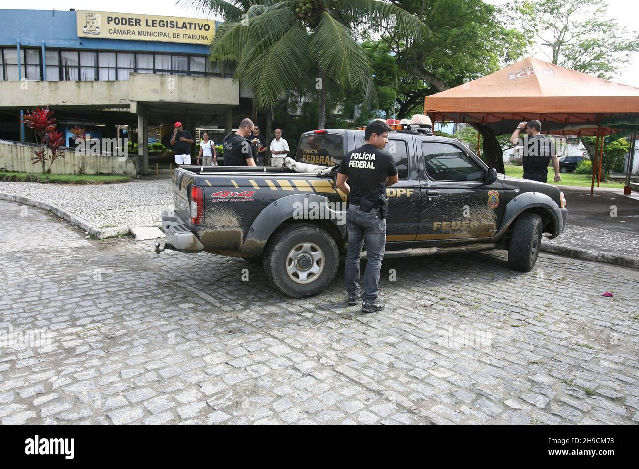 itabuna, bahia, brazil - december 13, 2011: Federal Police agent during ...