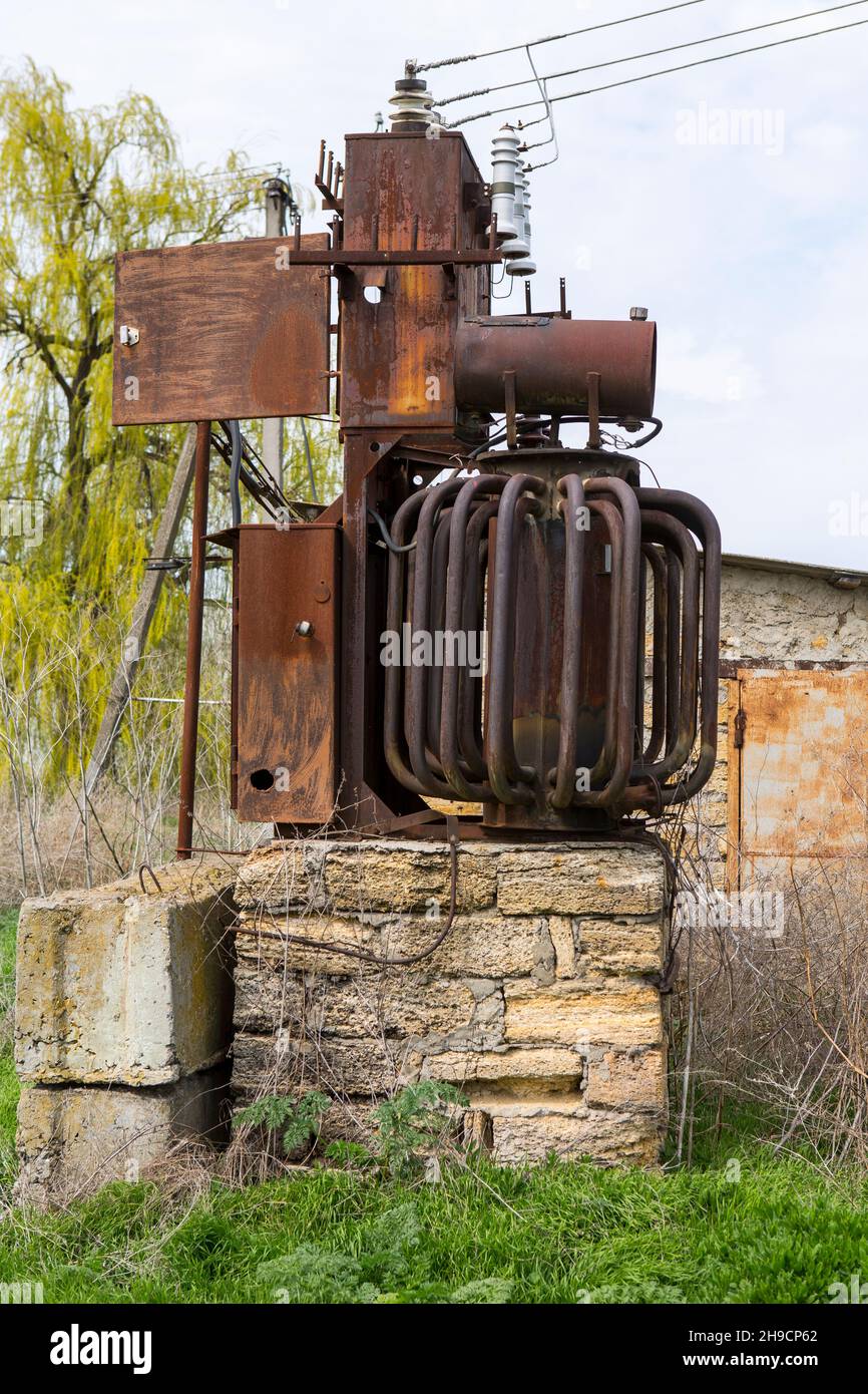 Old rust power transformer hi-res stock photography and images - Alamy