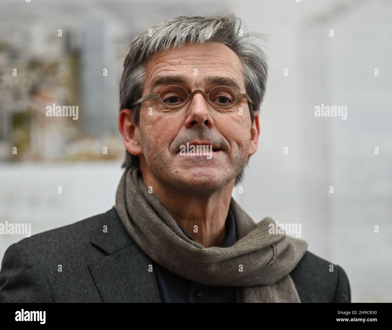 06 December 2021, Hessen, Frankfurt/Main: Architect Ferdinand Heide ...