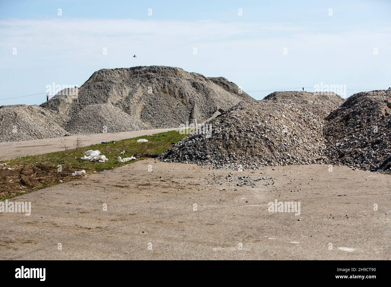 Detail gravel road hi-res stock photography and images - Alamy