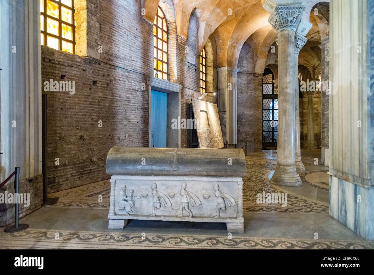 Basilica of San Vitale interior view with a tomb, Ravenna Italy Stock ...