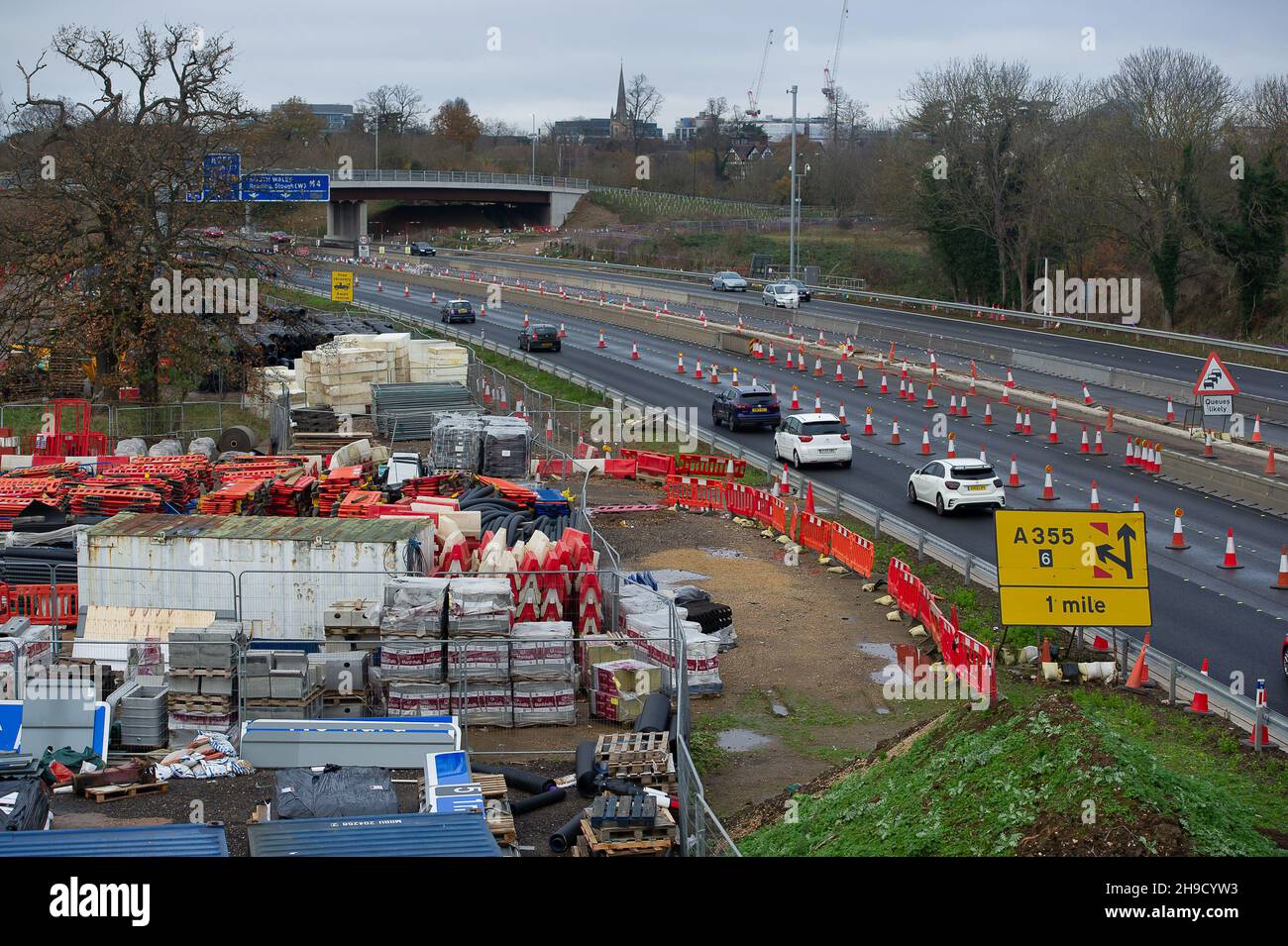 New m3 smart motorway hi-res stock photography and images - Alamy