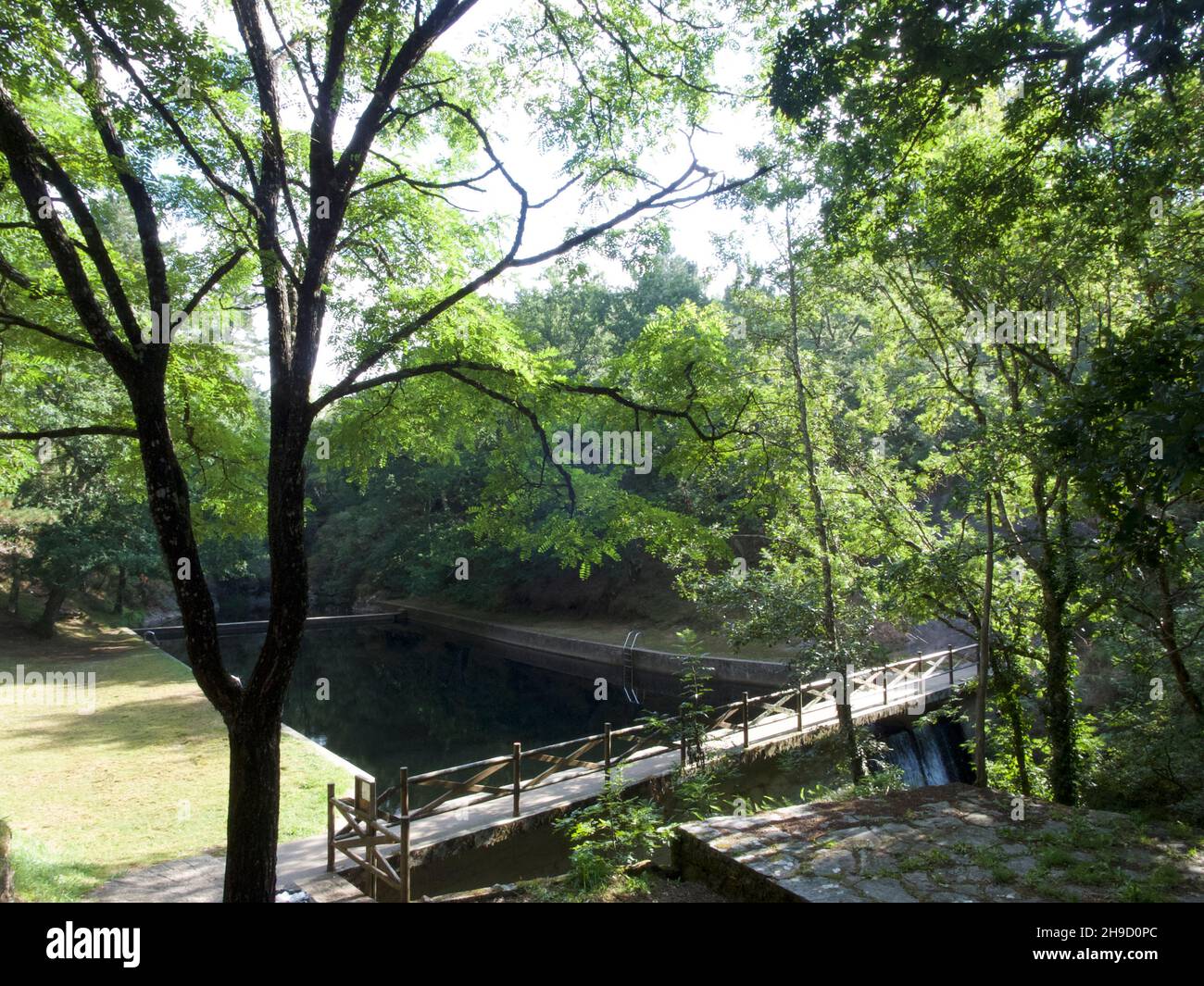 Freshwater pool hi-res stock photography and images - Alamy
