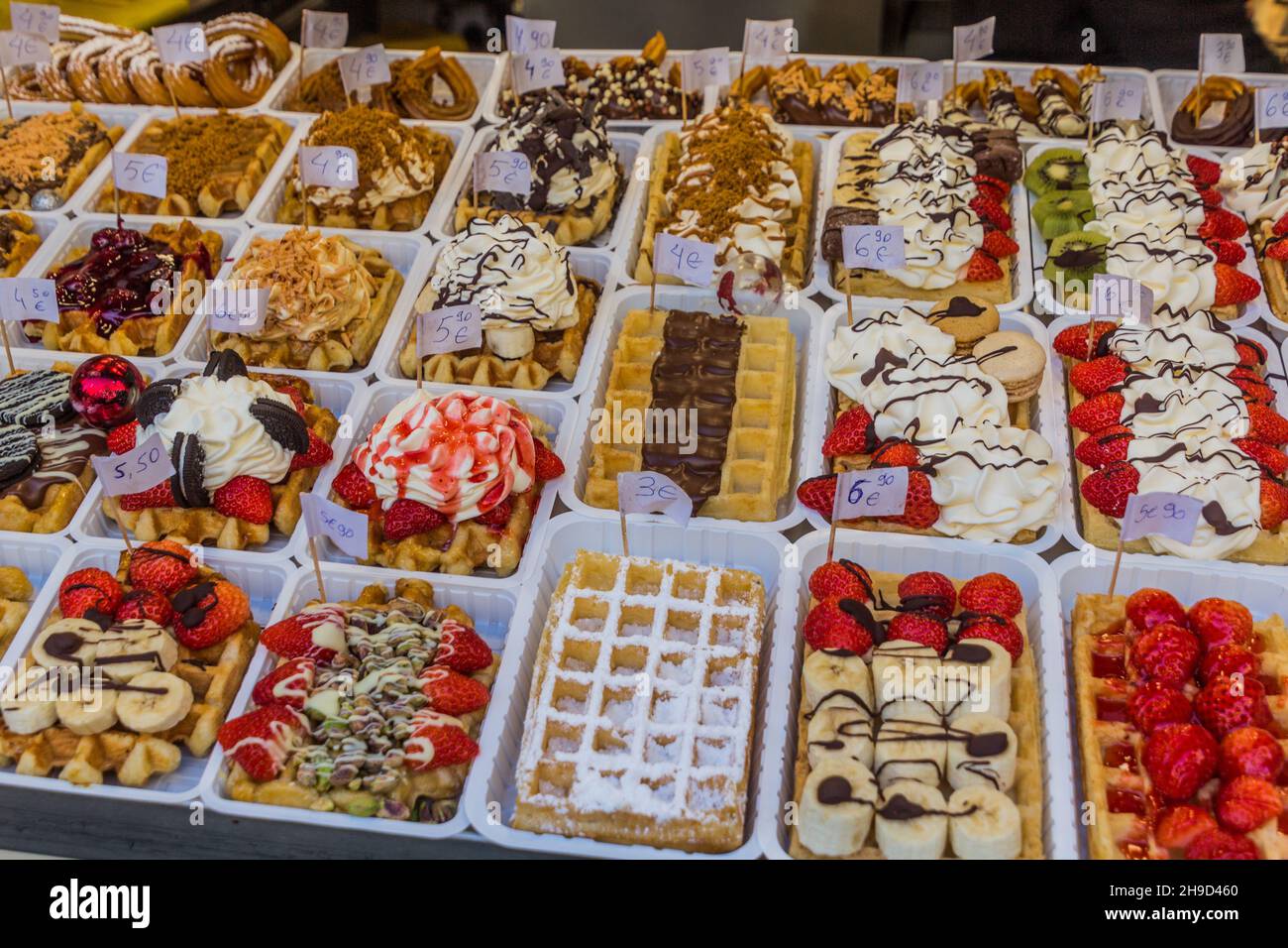 Various types of waffles for sale in Brussels, Belgium Stock Photo - Alamy