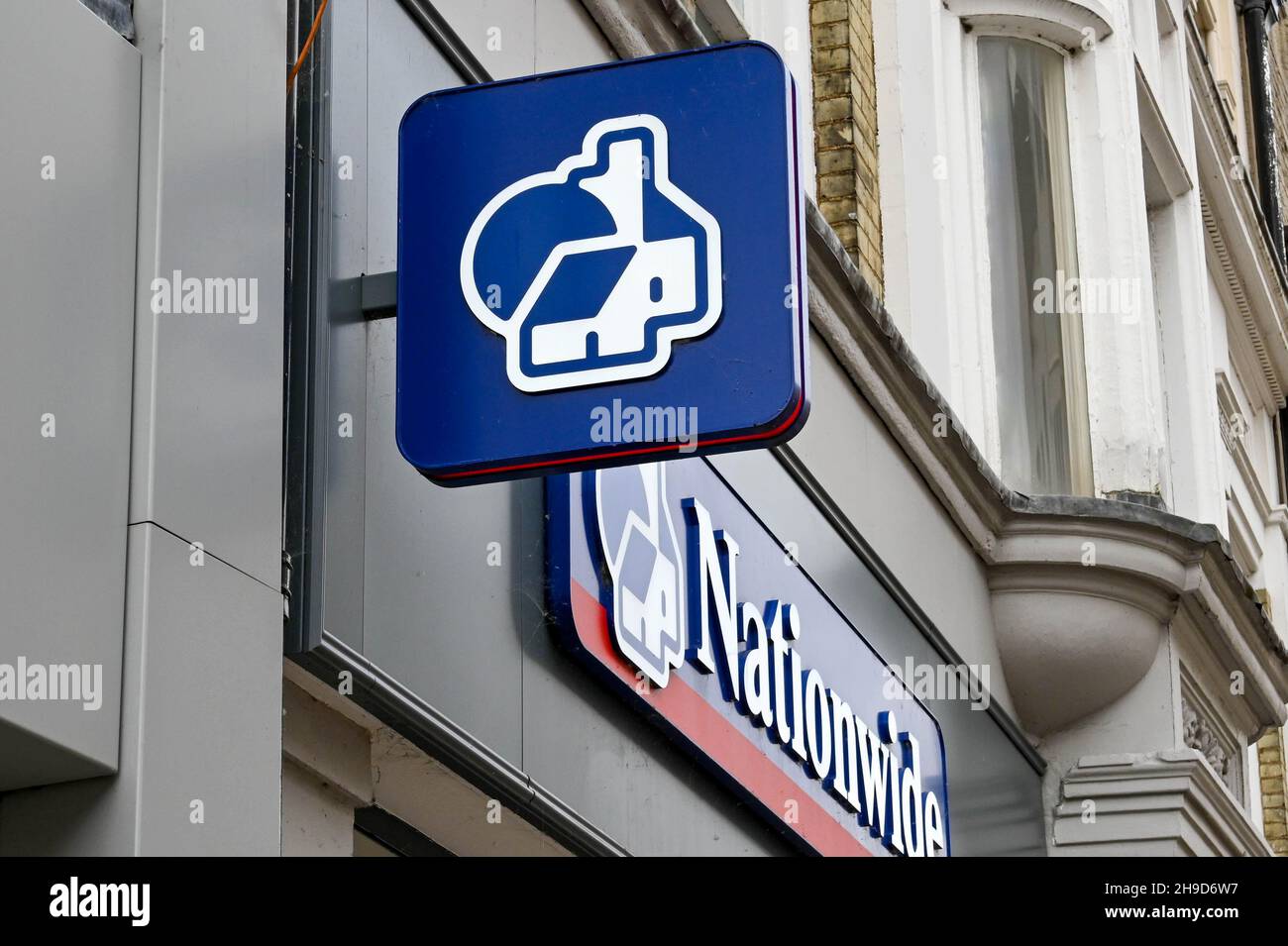 Nationwide building society sign logo hi-res stock photography and ...