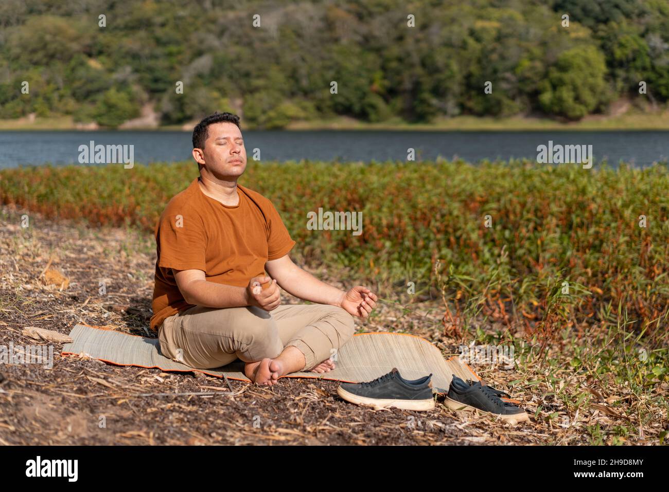 Meditating in nature hi-res stock photography and images - Alamy