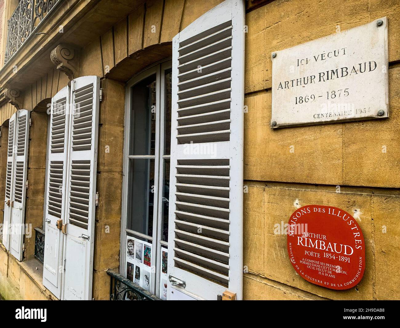 Maison des ailleurs hi-res stock photography and images - Alamy