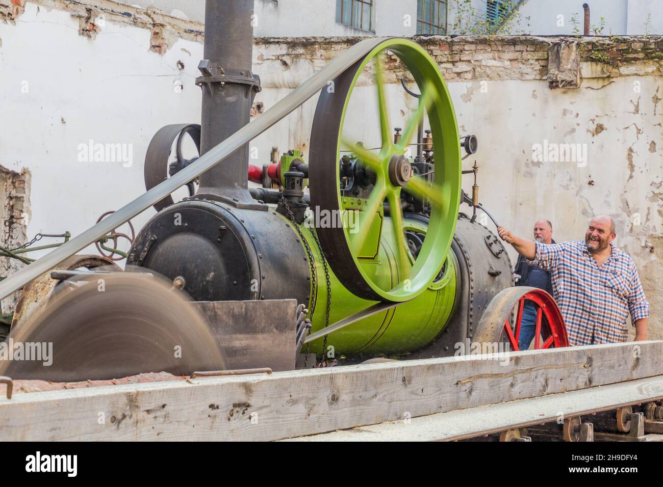 ZAMBERK, CZECHIA - SEPTEMBER 15, 2018: Portable steam engine powering ...