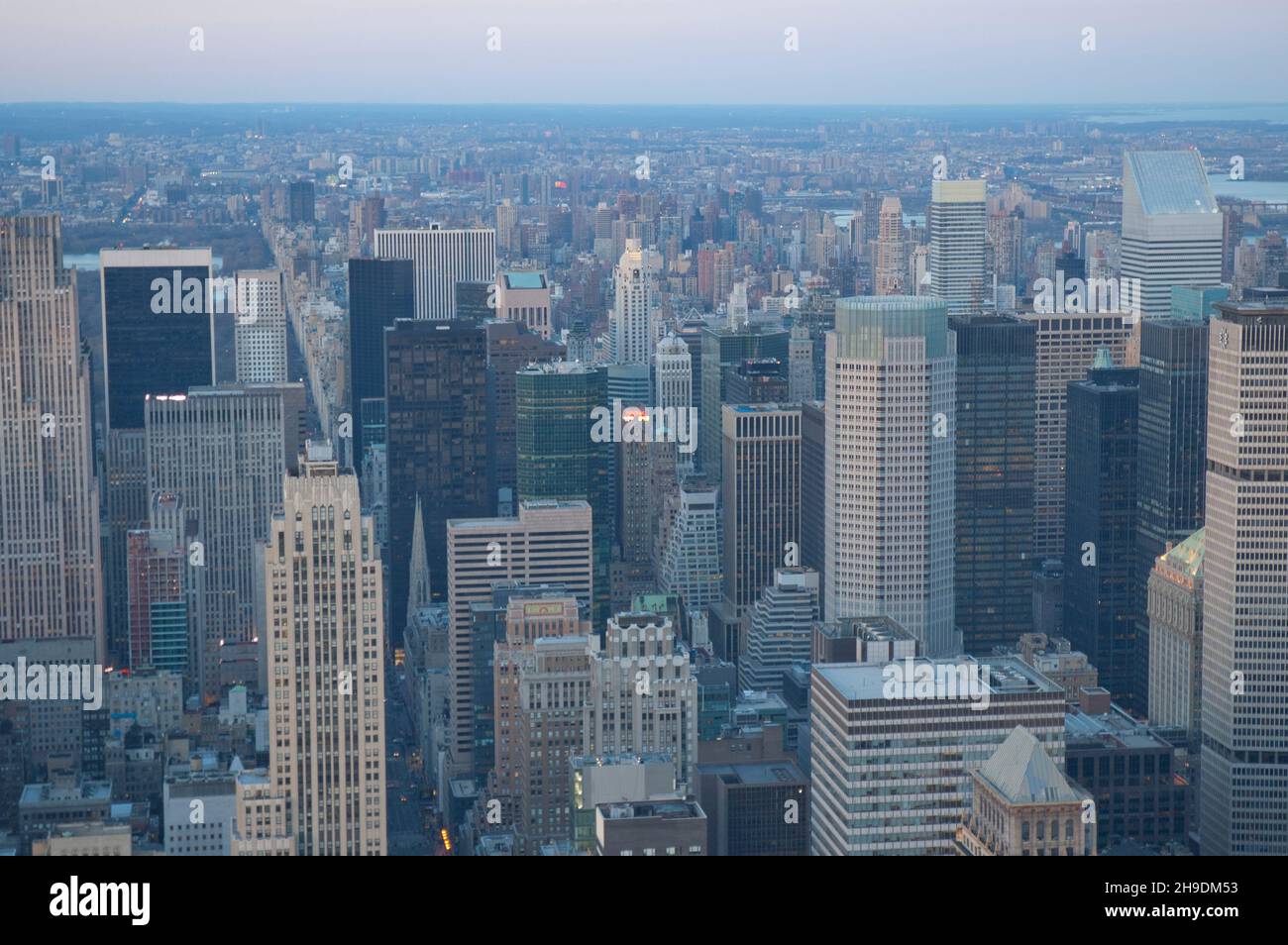 View of North Manhattan from the Empire State Building in New York City ...
